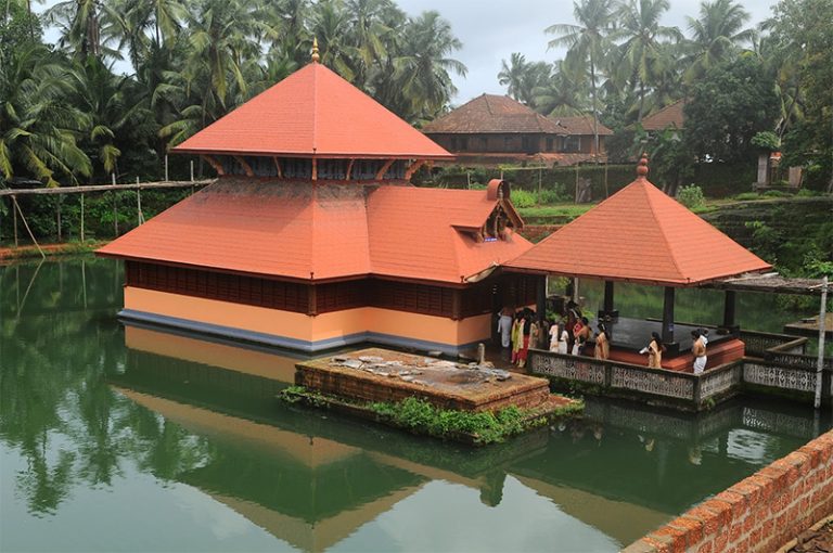 Temple in Kerala Guarded by Devotee Crocodile for Hundreds of Years