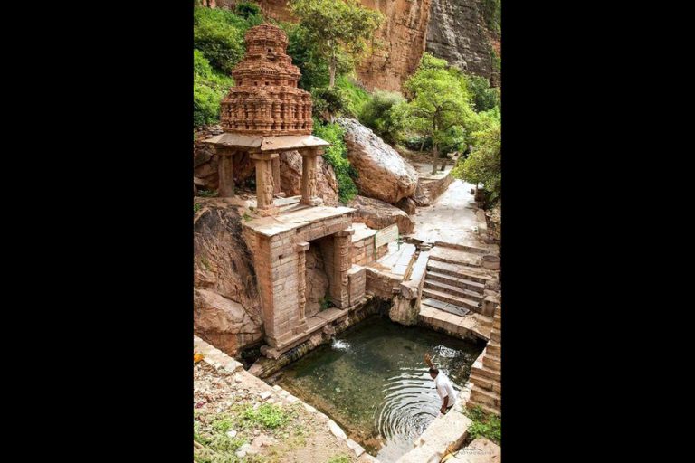Yaganti - Temple of the Ever Growing Nandi